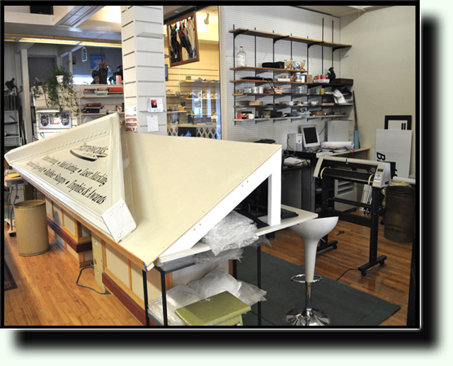 Vinyl Plotter & Sign Area